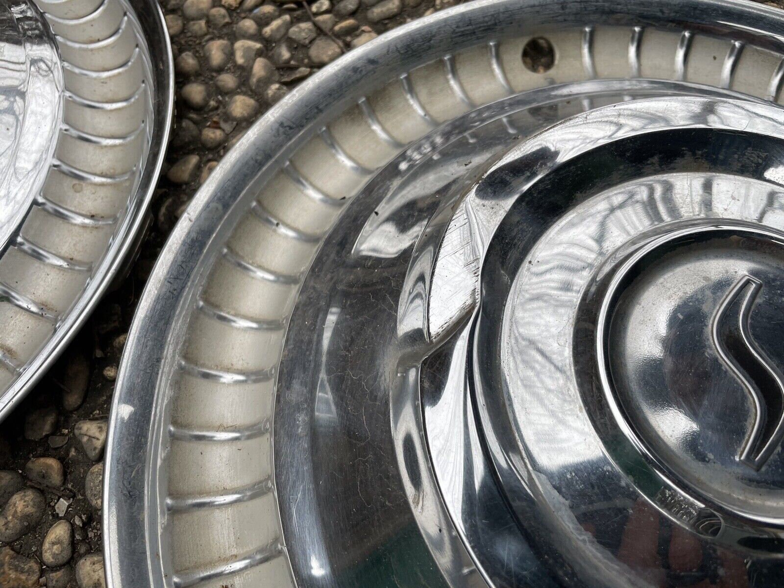 60 61 62 63 64 Studebaker Hubcap Rim Wheel Cover Hub Cap 15 OEM USED ...