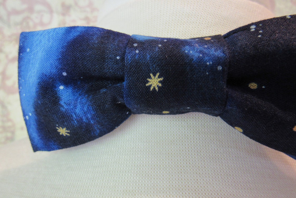 Cosmos Bow Tie // Blue Cotton Bow Tie, Adjustable - Etsy