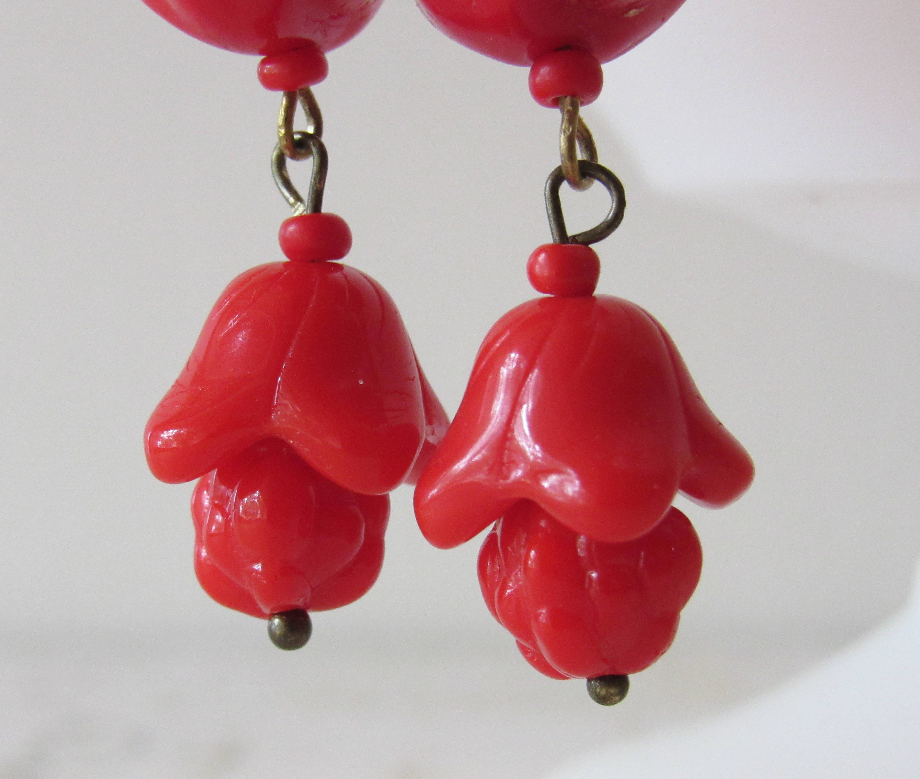 Art Deco Glass Dangles in Cherry Red // Flapper Earrings, 1920s - Etsy