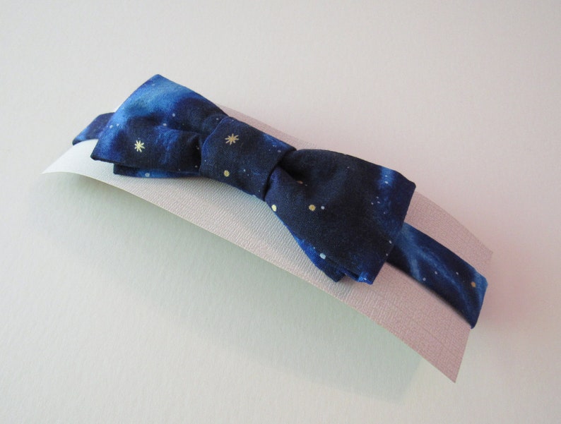 Cosmos Bow Tie // Blue Cotton Bow Tie Adjustable - Etsy