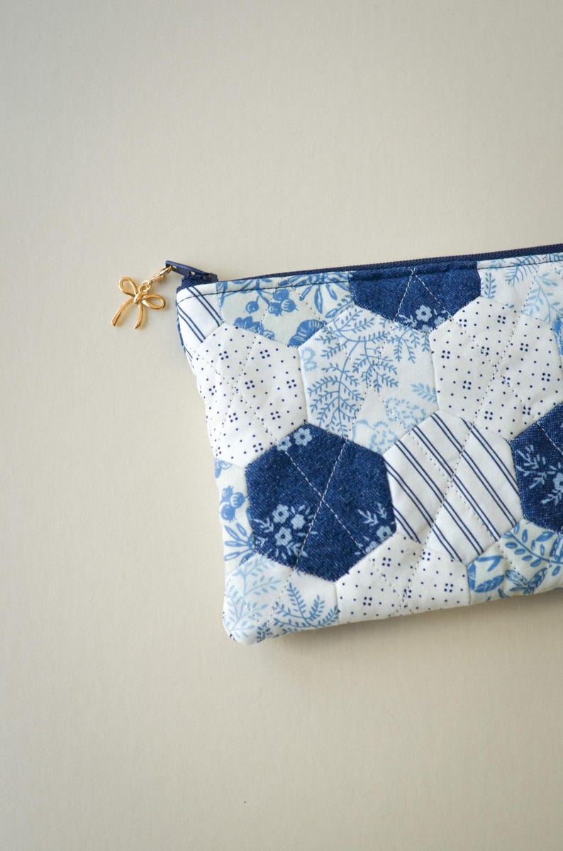 Quilted Hexagon Zipper Pouch Project Kit English Paper Piecing Sewing ...