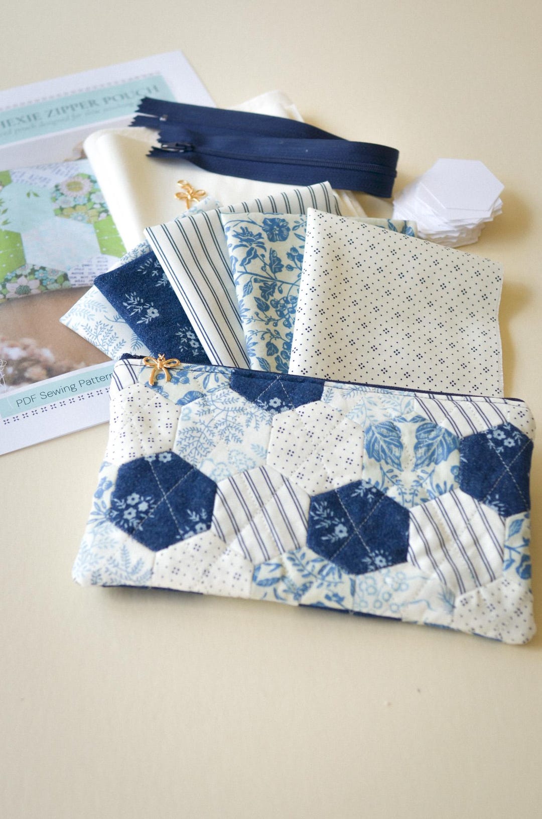 Quilted Hexagon Zipper Pouch Project Kit English Paper Piecing Sewing ...