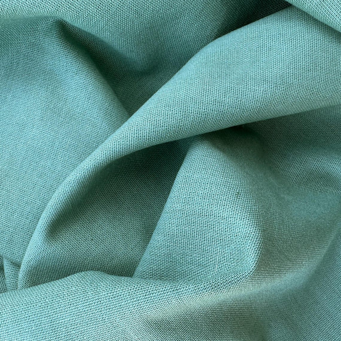 Custom Two Tone Ruffled Linen Tablecloth: for Oval, Round, Square ...
