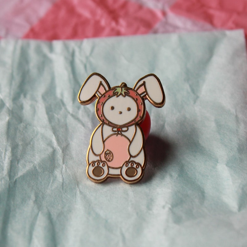 Bunny Enamel Pin - Etsy