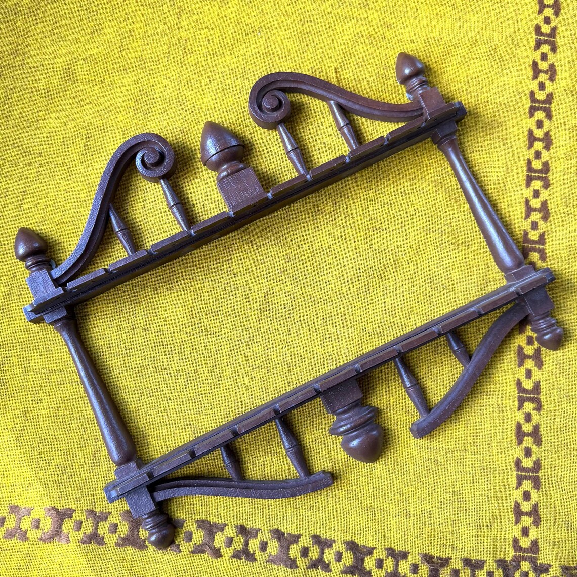 Vintage Syroco Souvenir Spoon Rack - 20 Slot Rack - Etsy