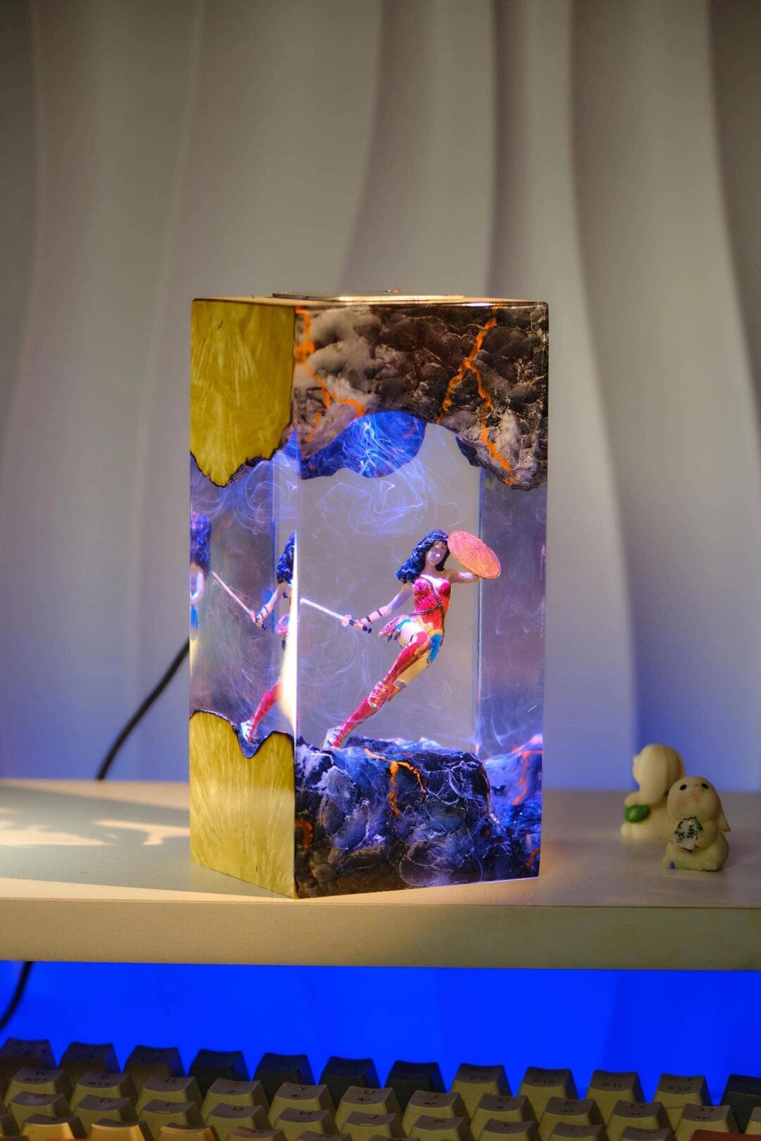 Wonder Wonder Lamp – Anime Resin Night Light – Gift for Wonder Fans - Etsy