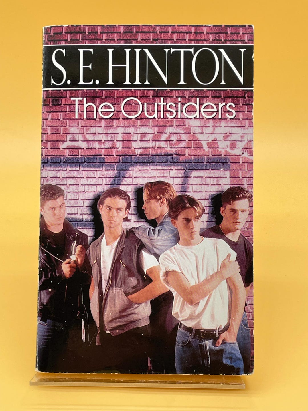 The Outsiders by S.E. Hinton (1989). Vintage Young Adult Paperback. - Etsy