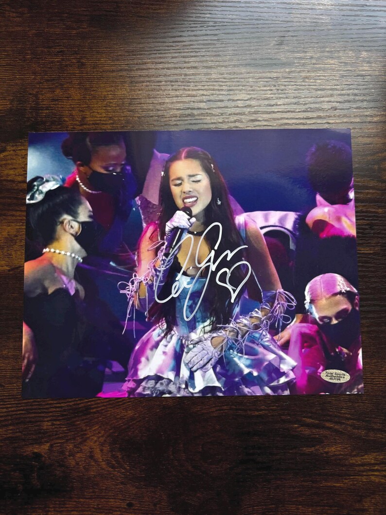 Ariana Grande Signed Photo With COA - Etsy