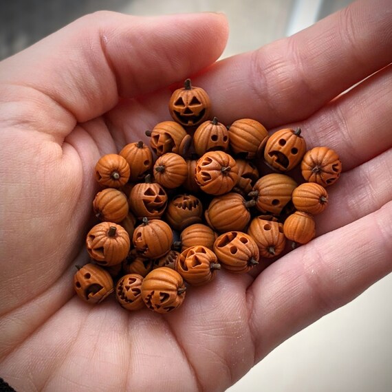 Halloween Miniature Jack o Lantern Pumpkin Pack various sizes. | Etsy