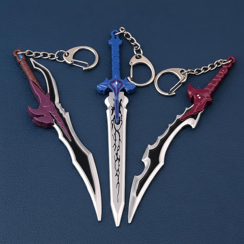 Solo Leveling Sword Keychain – Sung Jinwoo Daggers & Demon King Blade ...