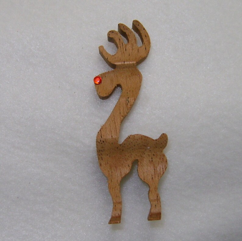 Natural 24 Rudy, Blonde Walnut Reindeer Pin, Rudolph - Etsy