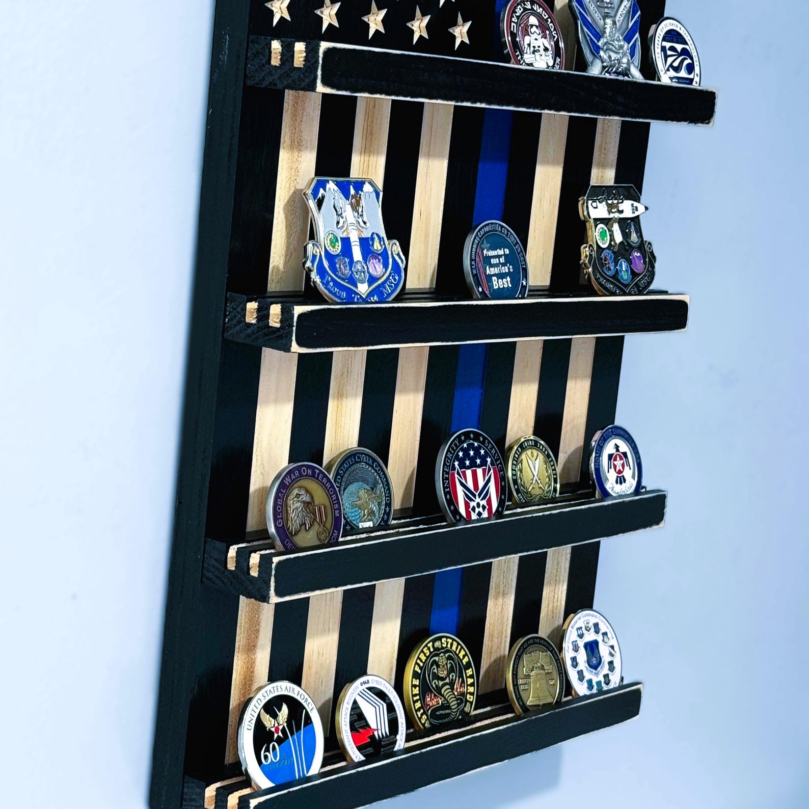 50 Coins Vertical Thin Blue Line Challenge Coin Display Wall Mounted US ...