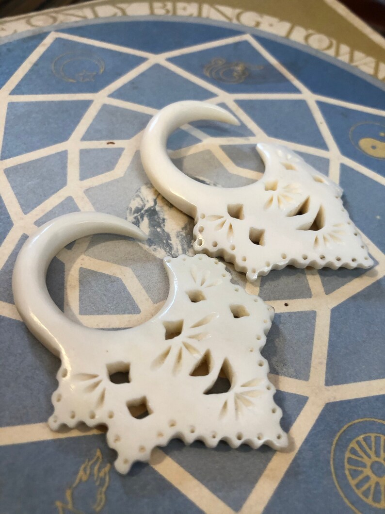Beautiful Bone Gauged Earrings 12g 10g 8g 6g 4g 2g 0g | Etsy