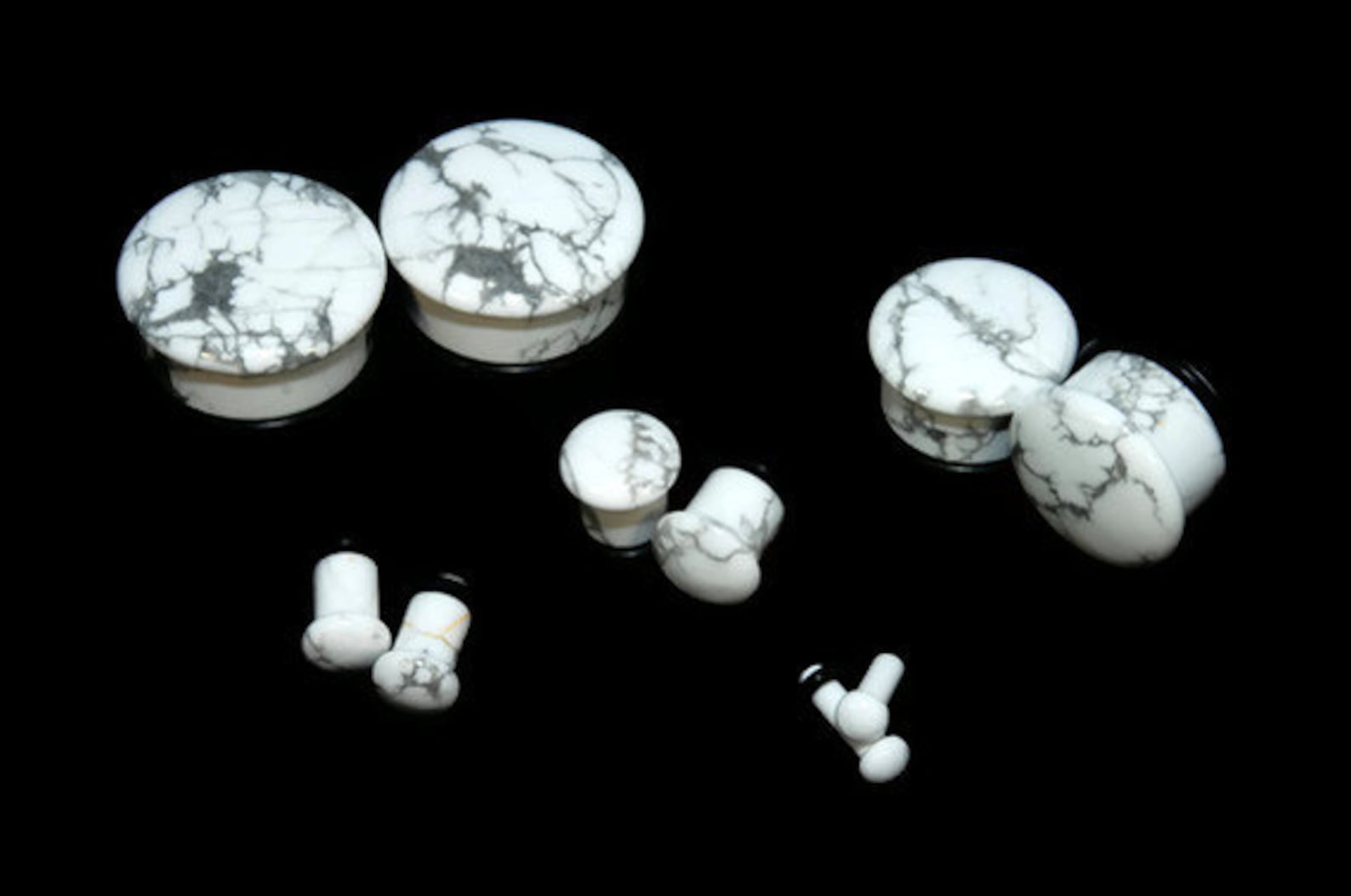 Single Flared Howlite Plugs - 8g, 6g, 4g, 2g, 0g, 00g, 1/2", 9/16", 5/8 ...