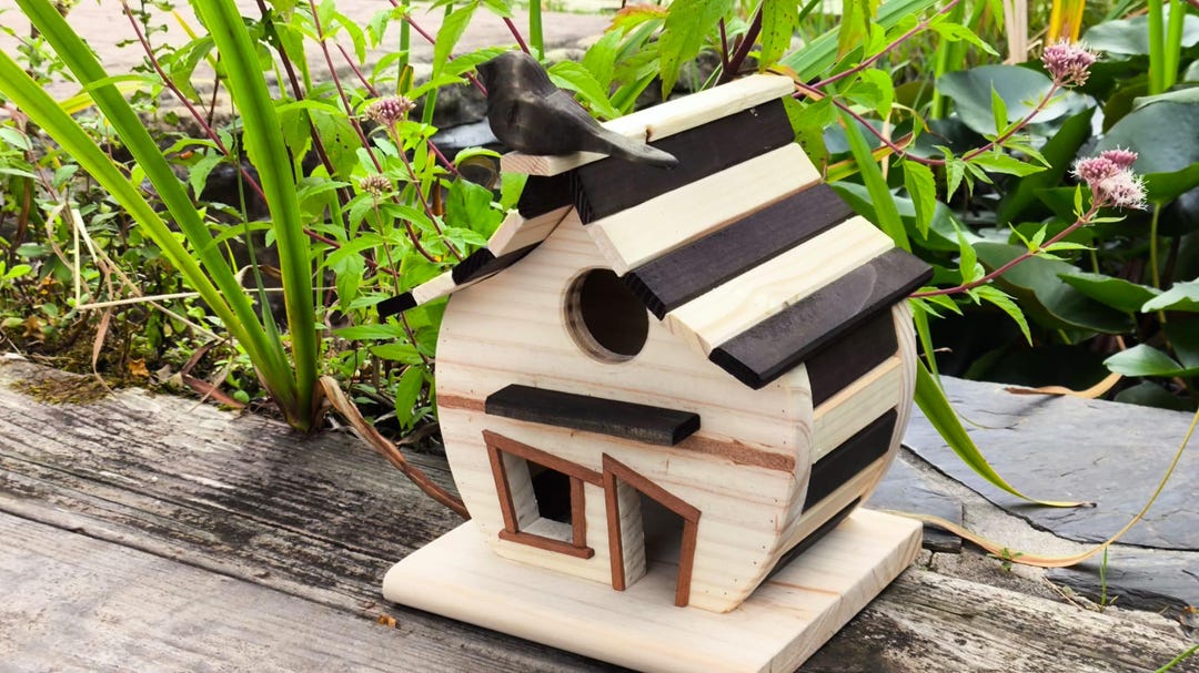Handmade Wooden Birdhouse – Rustic Round Bird House for Garden Decor ...