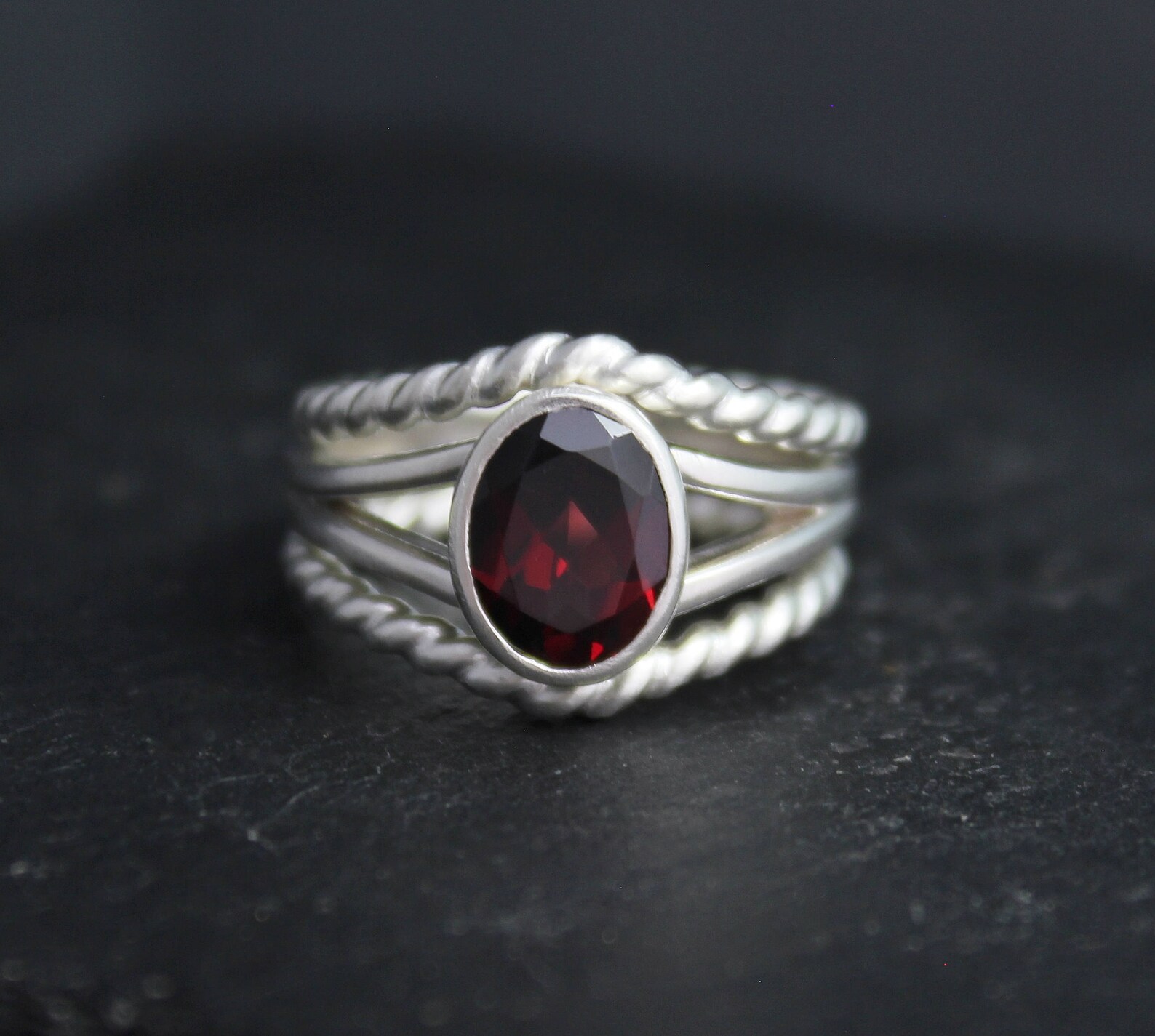 Sterling Silver Oval Garnet Ring Split Band 9mm by 7mm - Etsy