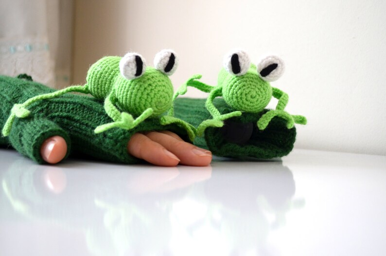 Knitted Frog Winter Gloves, Wool Fingerless, Chunky Half Finger Glove ...