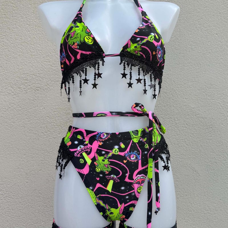 Alien With No Legs - Etsy