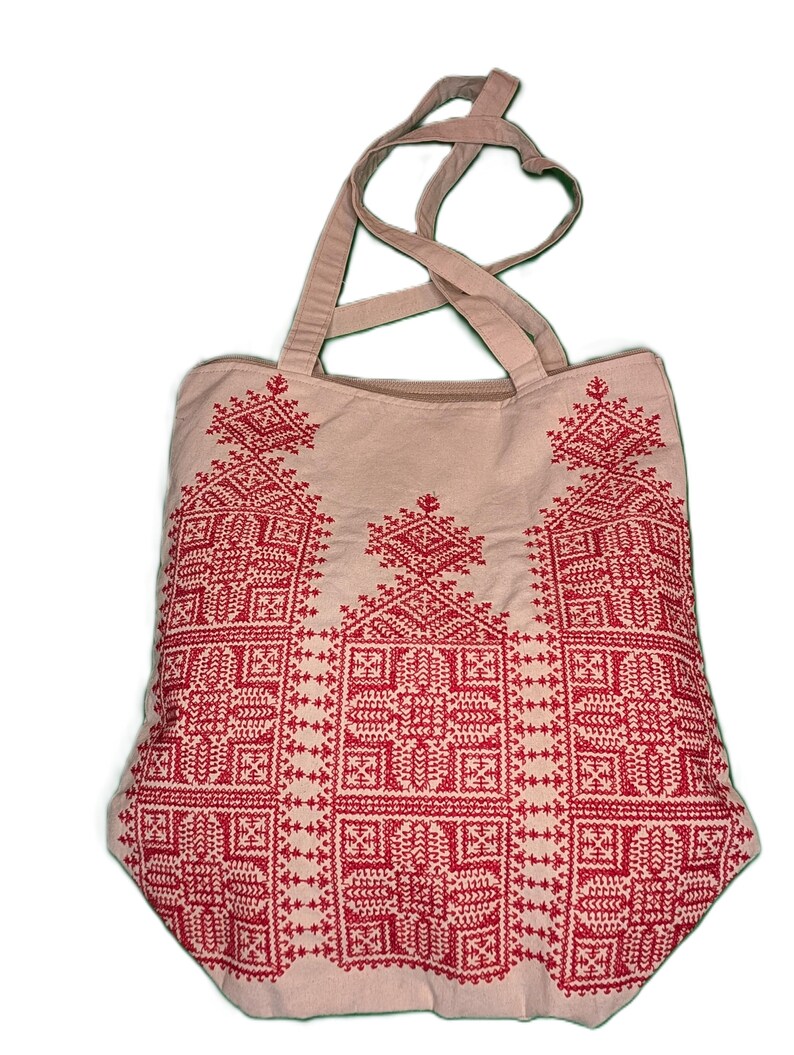 Bag Fassi Red Embroidery Towers Shape Beige Background / Sac Fassi ...