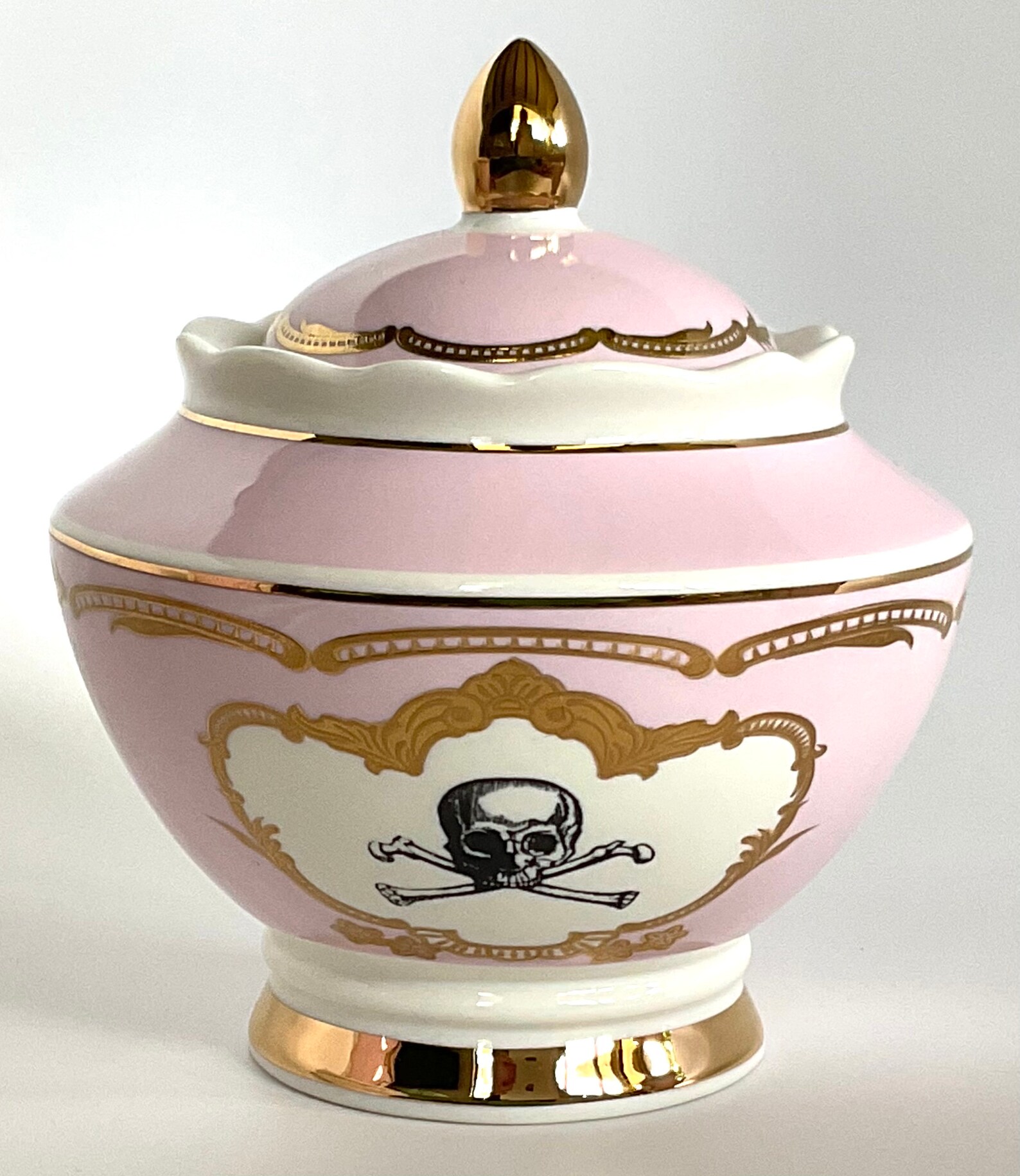 Gorgeous 7 or 11-Piece Skull and Crossbone Tea Set / Poison | Etsy