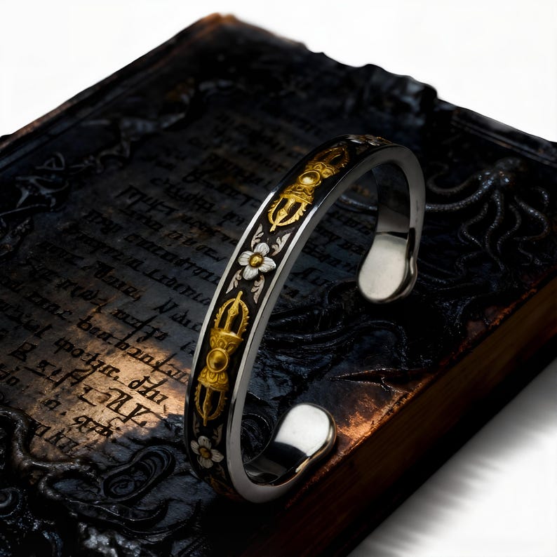 Retro Engraved Open-cuff Lucky Bracelet / Unisex Adjustable Bracelet - Etsy