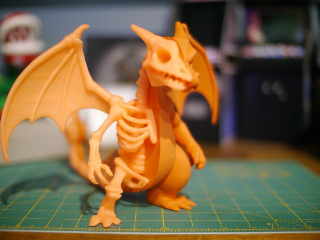 Mega Charizard **GLOW Skeleton** - Figure - XL Scale - Pokémon ...