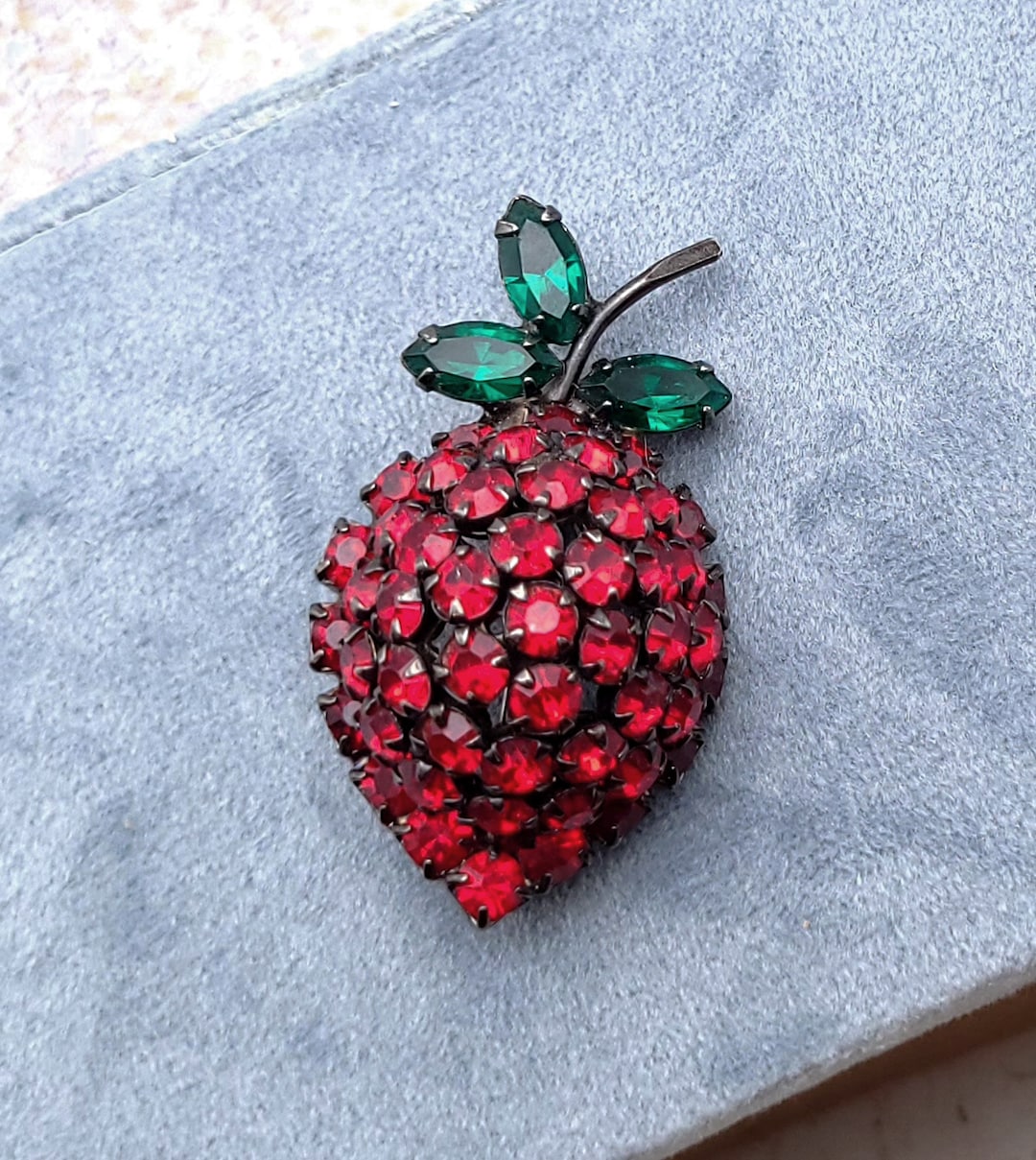 Vintage Warner Red Rhinestone Strawberry Brooch / Pin - Etsy
