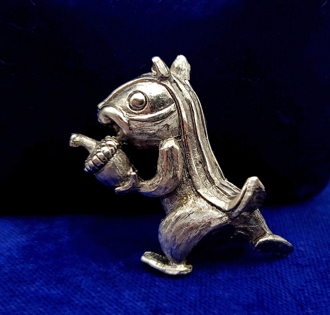 Vintage Hattie Carnegie Silver Chipmunk Brooch - Cute Vintage Animal ...