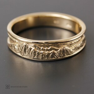 Haleakalā Volcano 14k Gold Wedding Band: Landscape Ring - Etsy