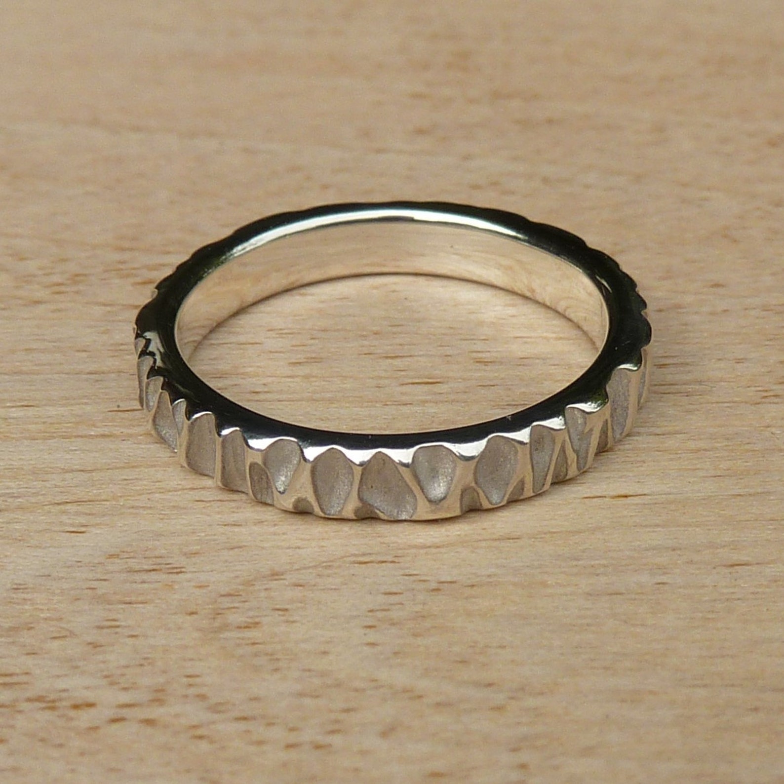 3mm Wide Tree Bark Ring in 10K Solid Gold | Etsy