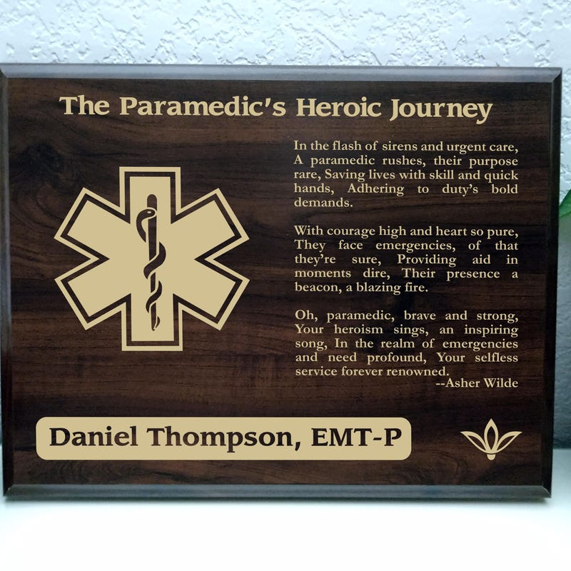 Paramedic Gift - 60+ Gift Ideas for 2025