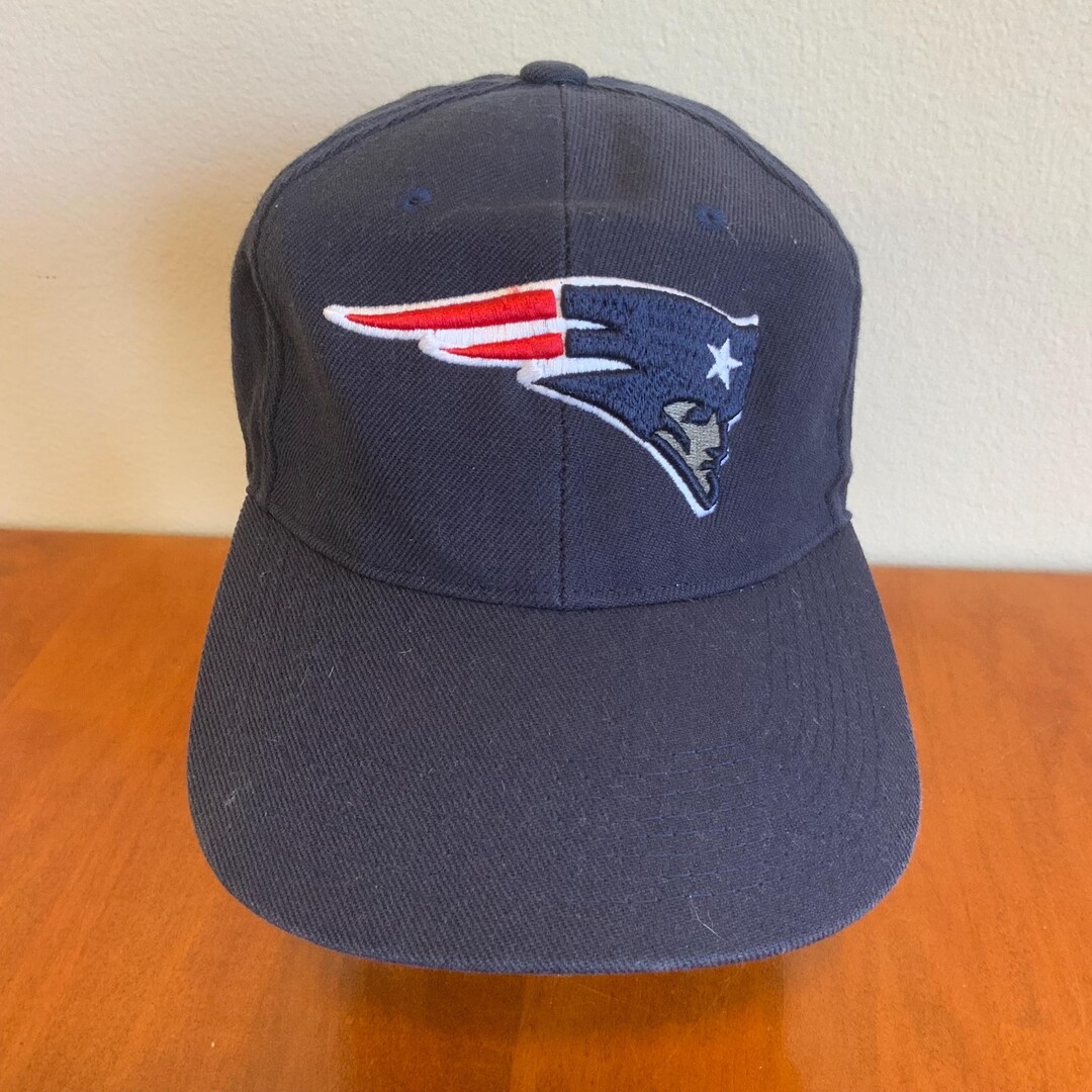 Vintage 90s New England Patriots Cap: "flying Elvis" Twins Enterprise ...