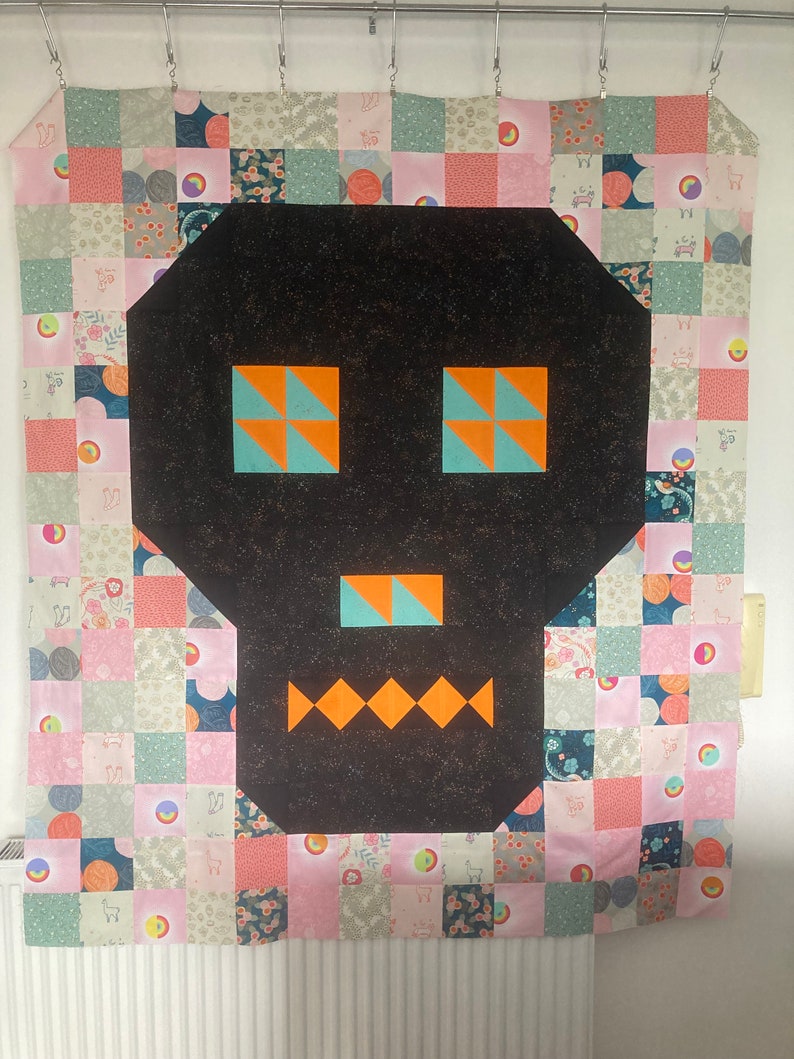 Skull Quilt Pattern PDF *scrap Friendly* Bonedigger by Slightly Biased ...