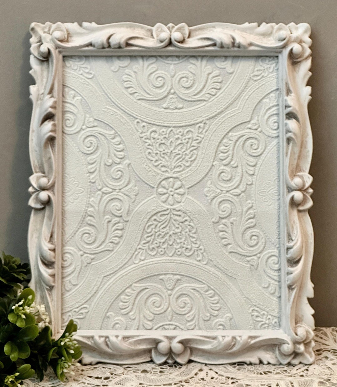 Vintage 8 X 10 White Frame With Glass and Easel Back, 8 X 10 White ...