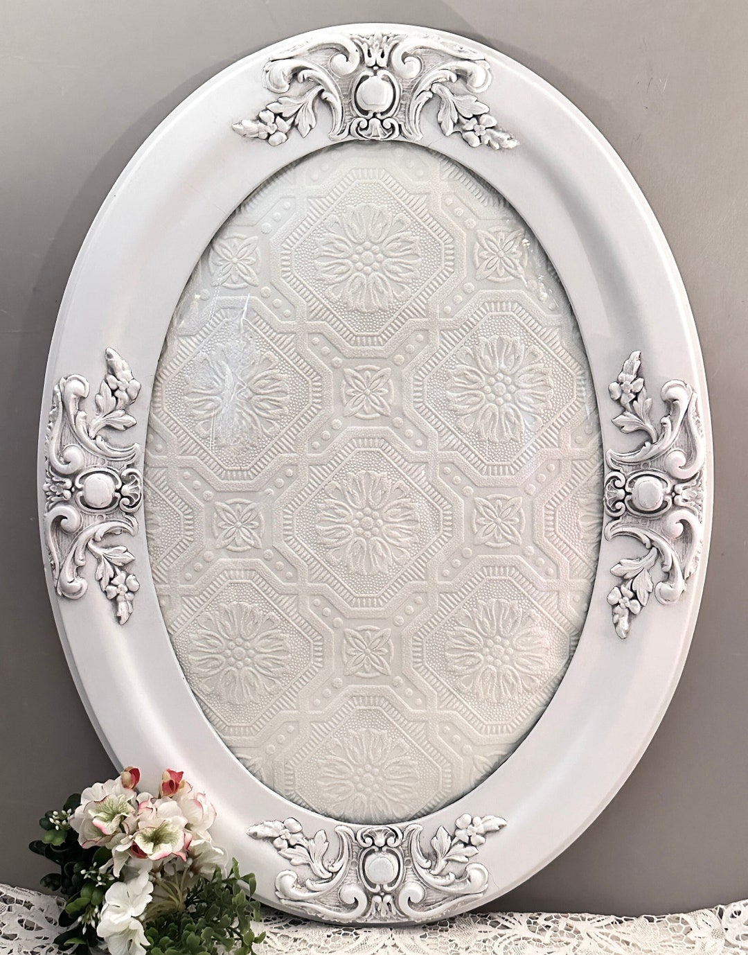 14 X 20 Vintage Oval White Frame With Glass, 14x20 Oval Picture Frame ...
