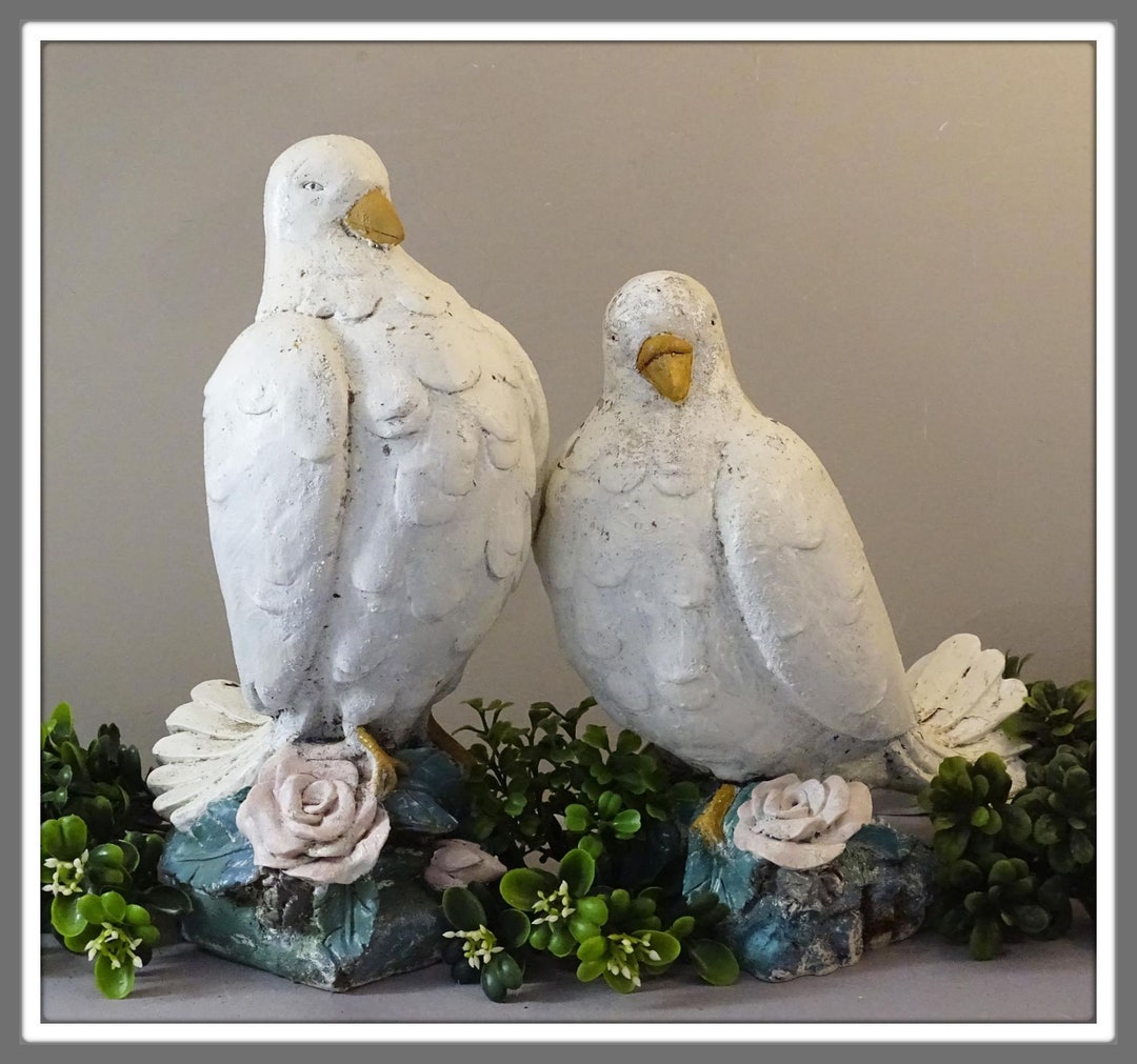 Vintage Shabby Chic White Dove Statues Pair, Indoor Plaster Dove Bird ...