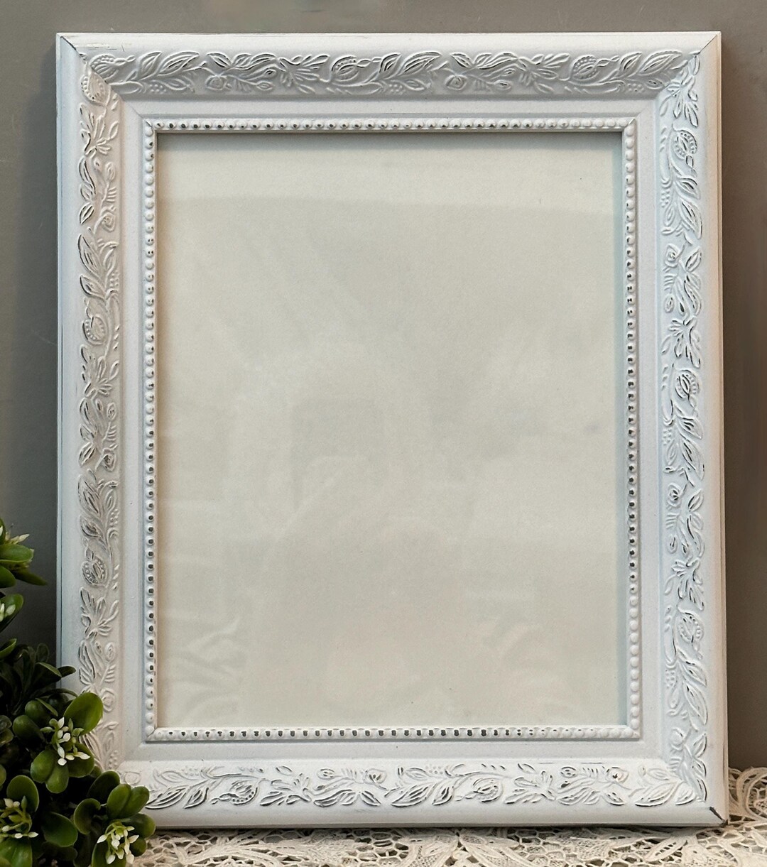 Vintage 8 X 10 Distressed White Frame, 8x10 White Wood Picture With ...