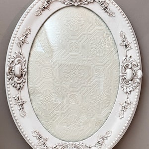 Antique 14 X 20 Oval White Frame With Glass, 14x20 Oval Picture Frame ...