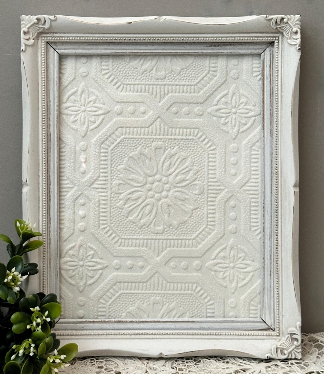 Vintage 8 X 10 White Frame, 8x10 Picture Frame With Glass Easel Back ...