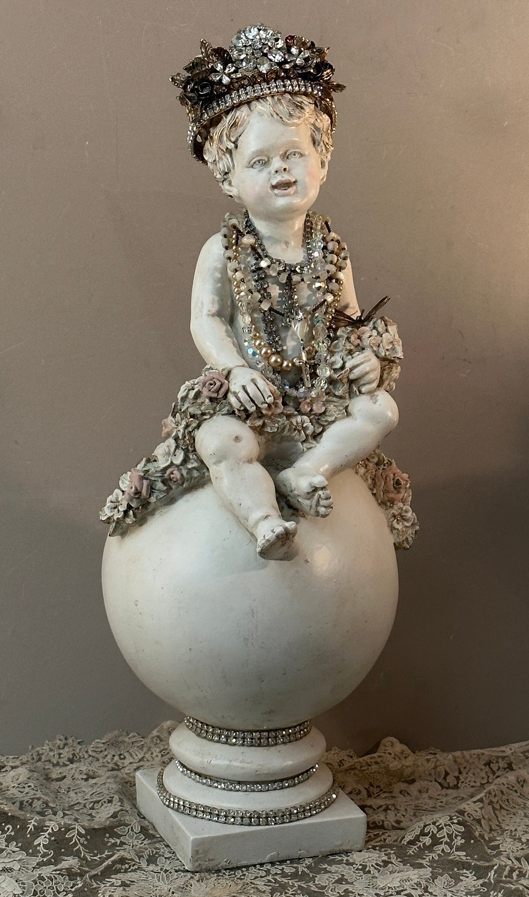 Cherub Statue With Crown, Putti Cherub With Jeweled Crown Roses ...