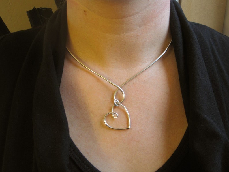 V Dangle Heart Necklace Collar - .925 Sterling Silver - Etsy