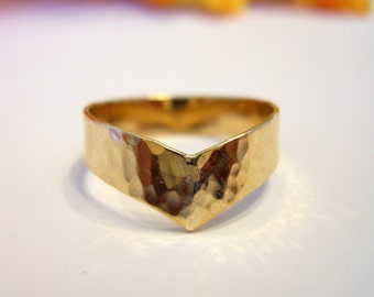 Gold V Ring | Etsy