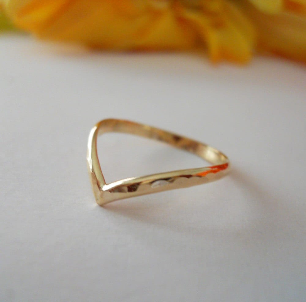 Chevron V Ring Hammered 14k Gold Filled - Etsy