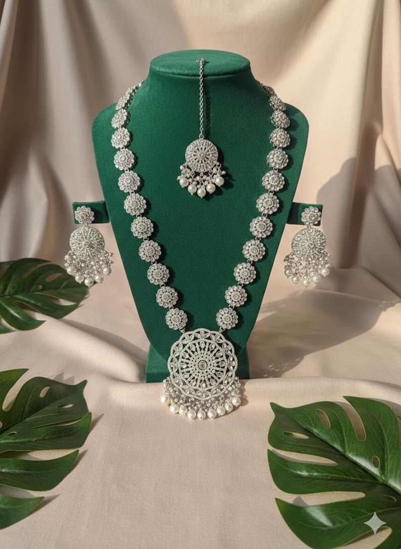 White Silver Stone Jewelry Set With Necklace, Earrings, Maang Tikka ...