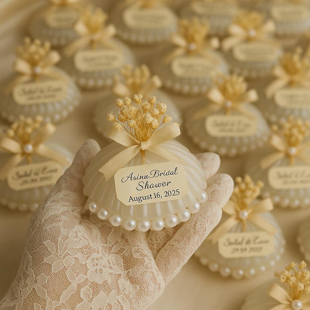 White Rose Pearl Shell Candle Favor: Dried Flowers, Personalized Tag - Etsy