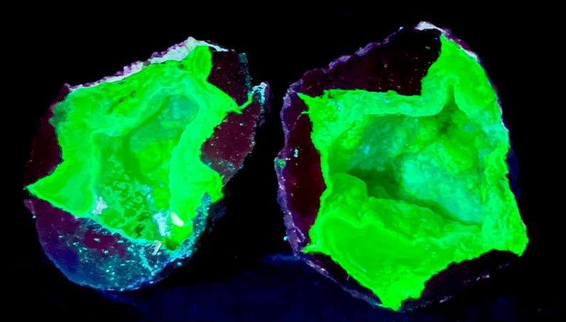 Short Wave UV! Fluorescent Thunder Egg Geodes - Vibrant Neon Green ...