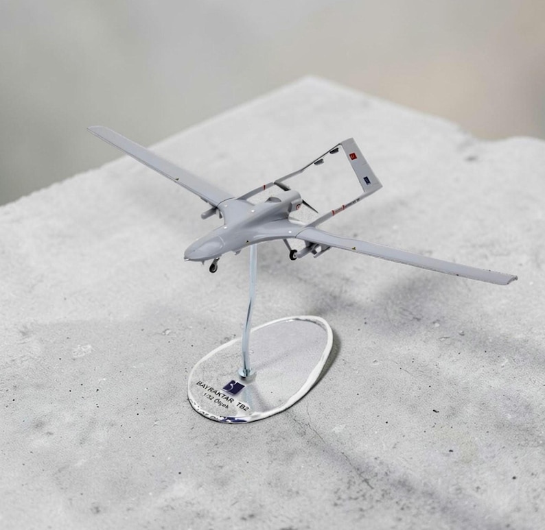 Bayraktar TB2 Drone Model – 1/48 Scale Display, Limited Edition ...