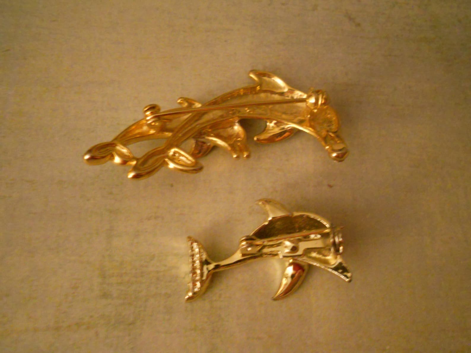 Dolphin Brooch Pins - Pair of Dolphins Brooch With Rhinestones and ...