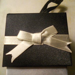 Box Purse Great for Purse Collectors Elegant Purse as Gift Box With ...