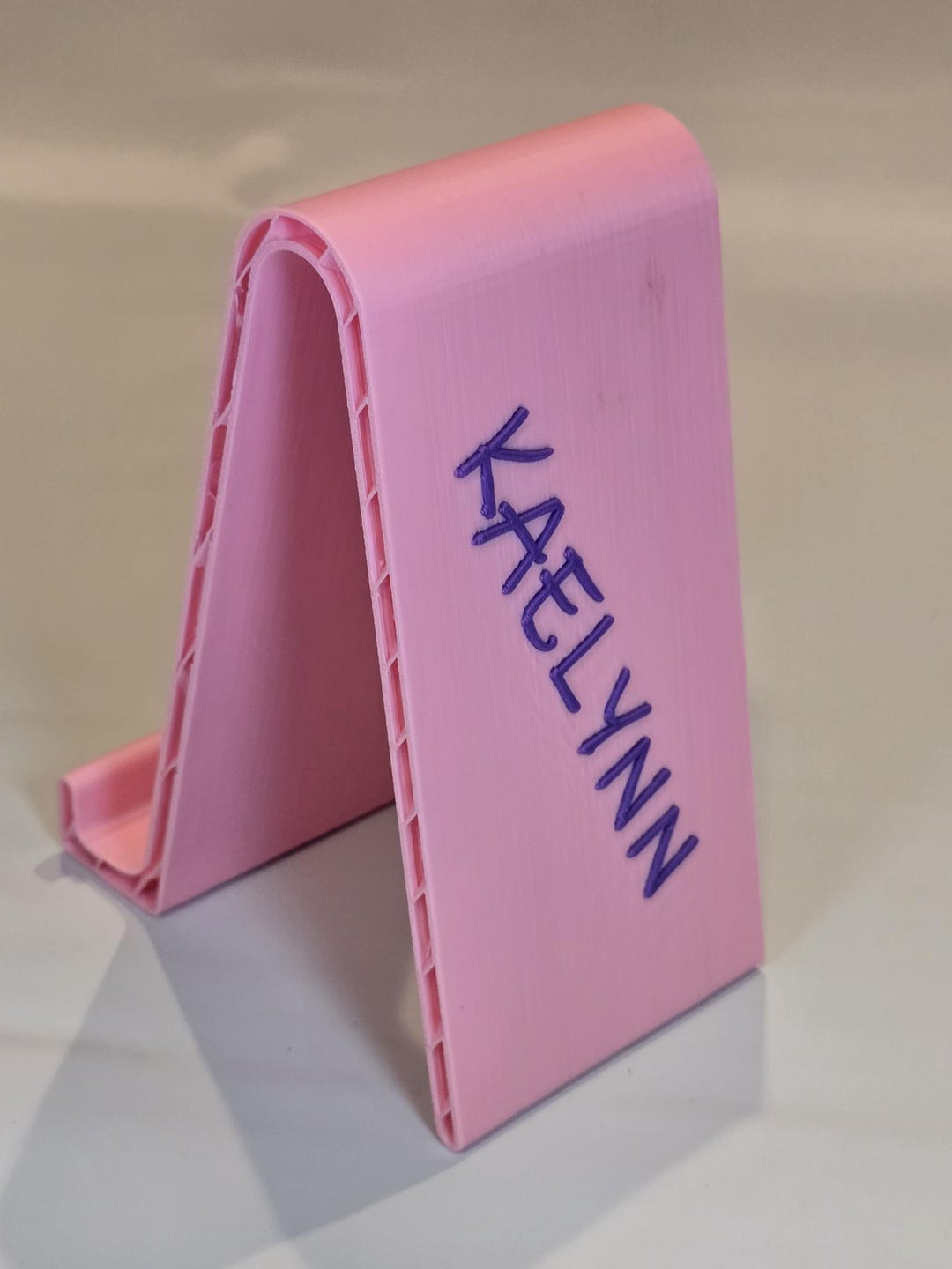 Customizable 3D Printed Phone Stand With Visible Infill Architecture ...
